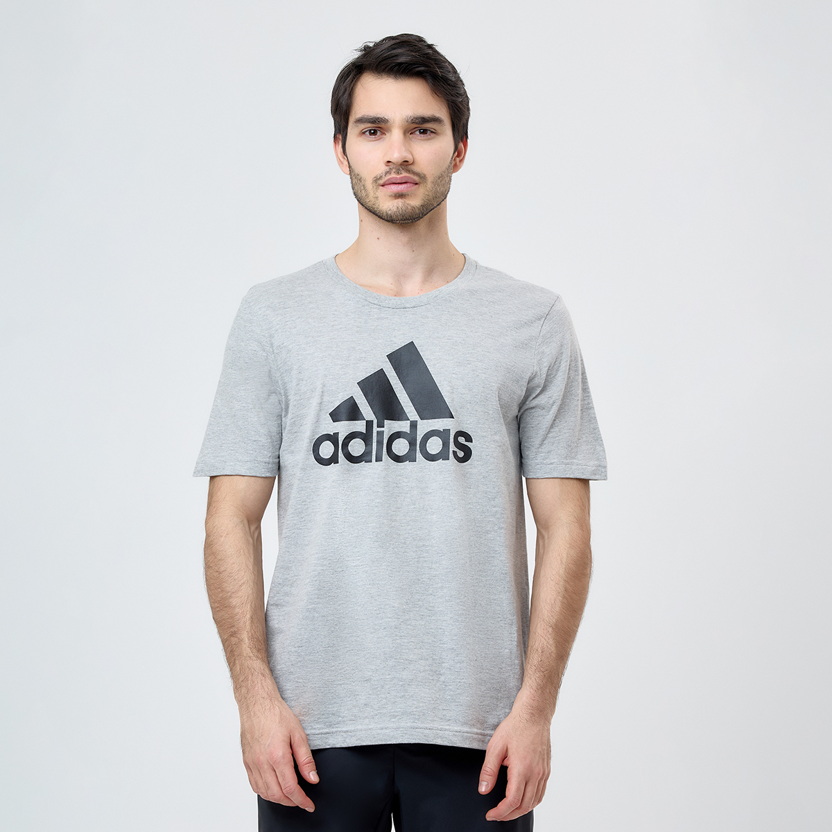 Remera adidas Basic Bos Hombre | StockCenter
